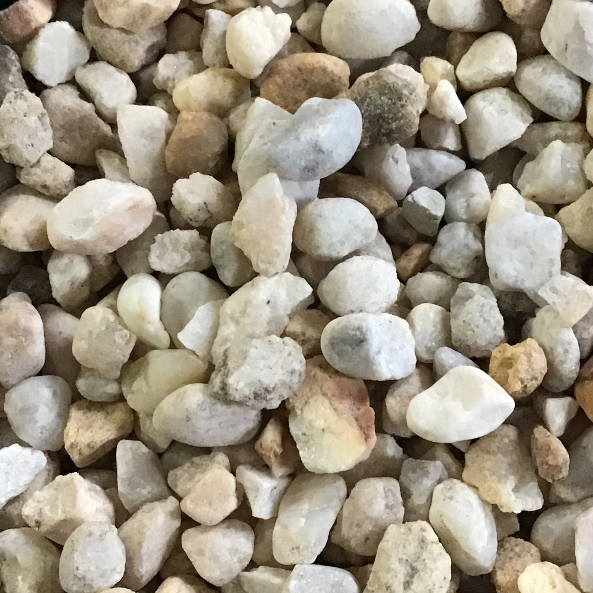 Tennessee White Pea Gravel Mix: Natural Beauty & Sturdy Landscaping ...