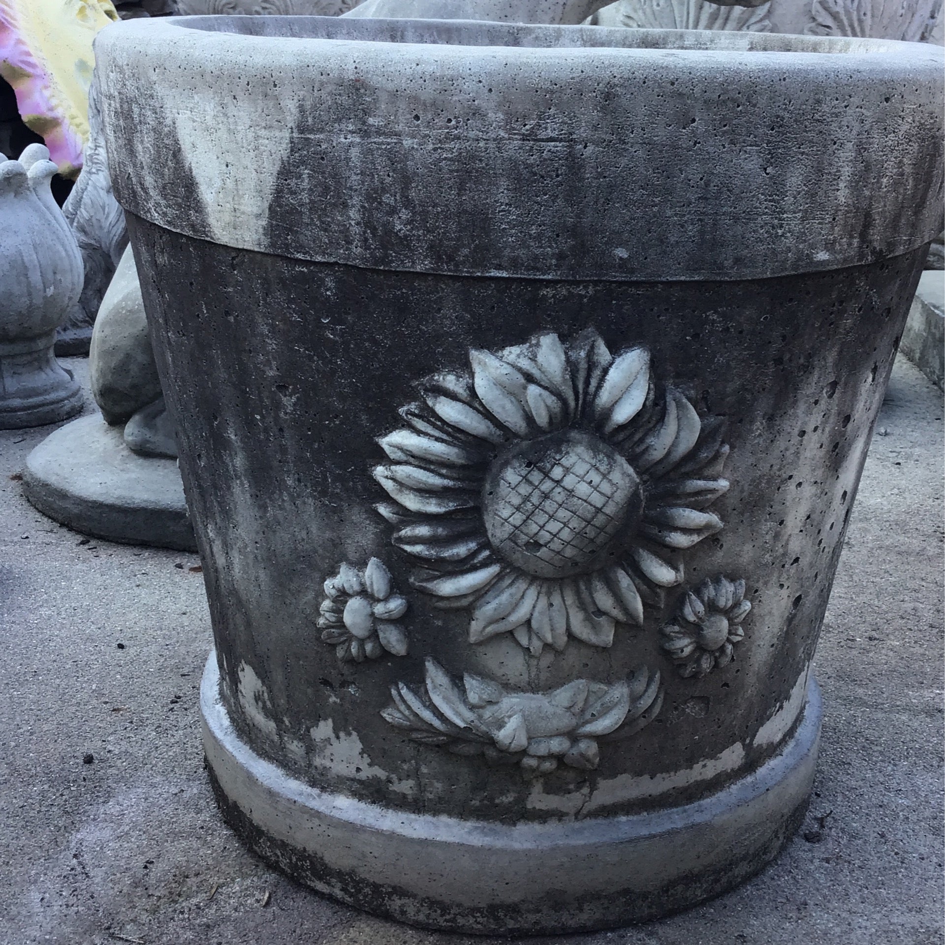Sunflower Large Pot Statue | Alex Pinestraw & Mulch, LLC
