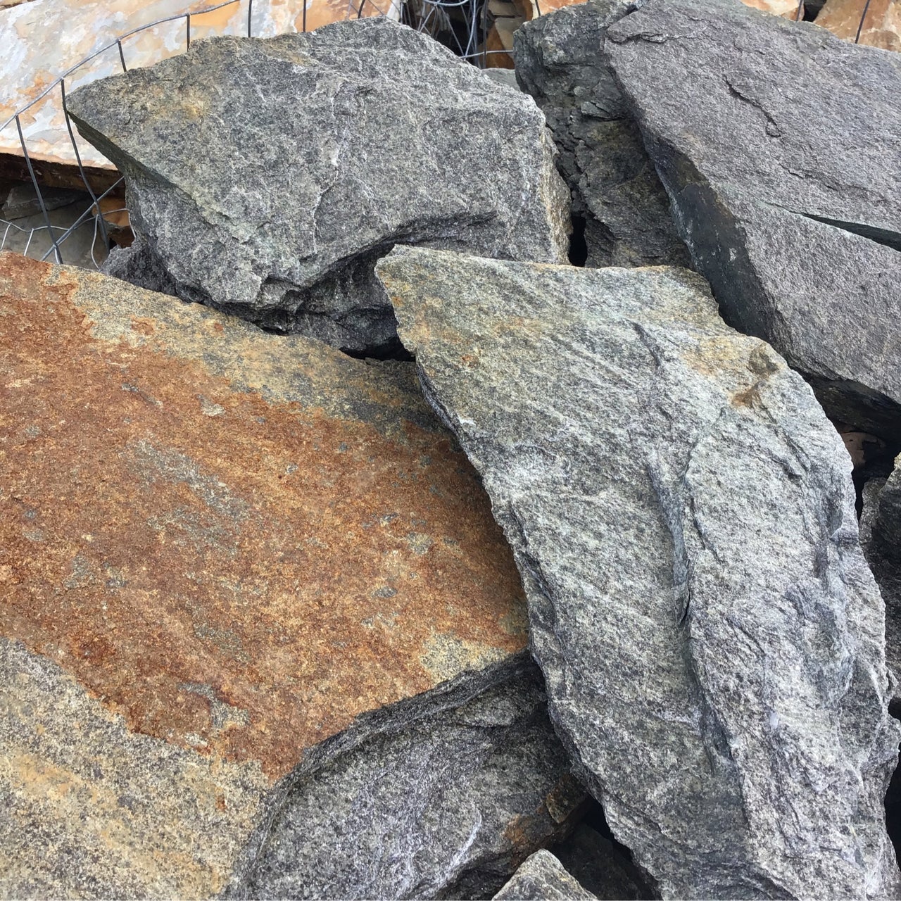 Premium Flagstone Pallets: Natural Stone for Elegant Spaces | Alex ...