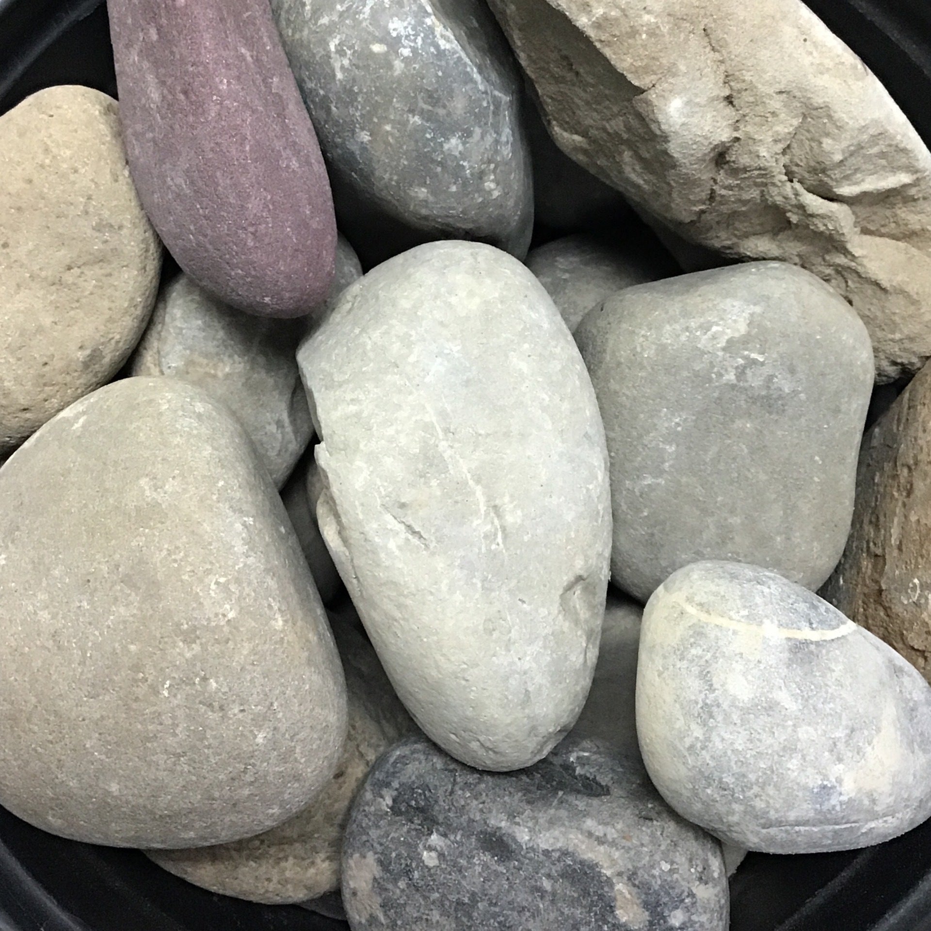 New England 1”-2” River Rock Mix | Alex Pinestraw & Mulch, LLC