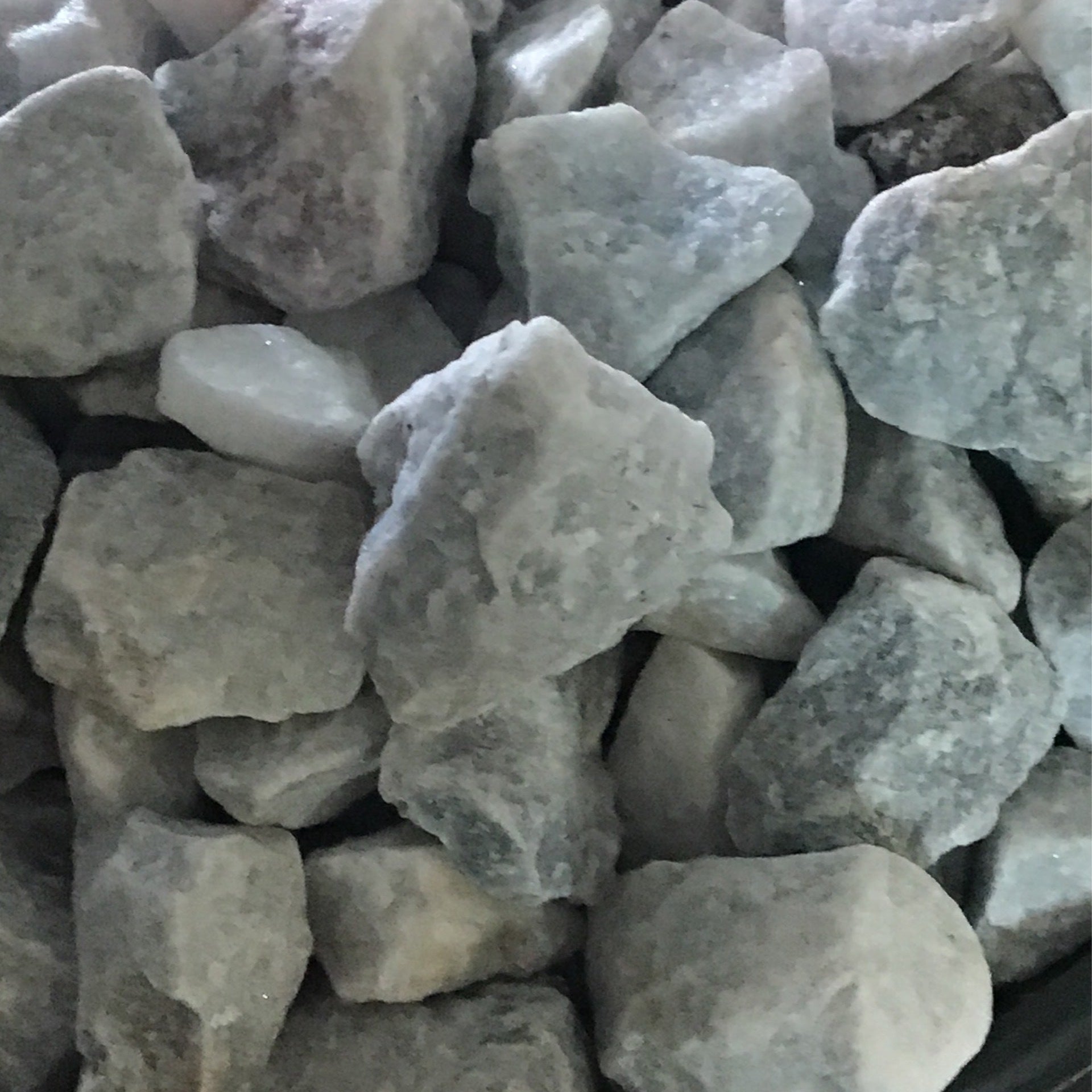 White Marble Chip | Alex Pinestraw & Mulch, LLC